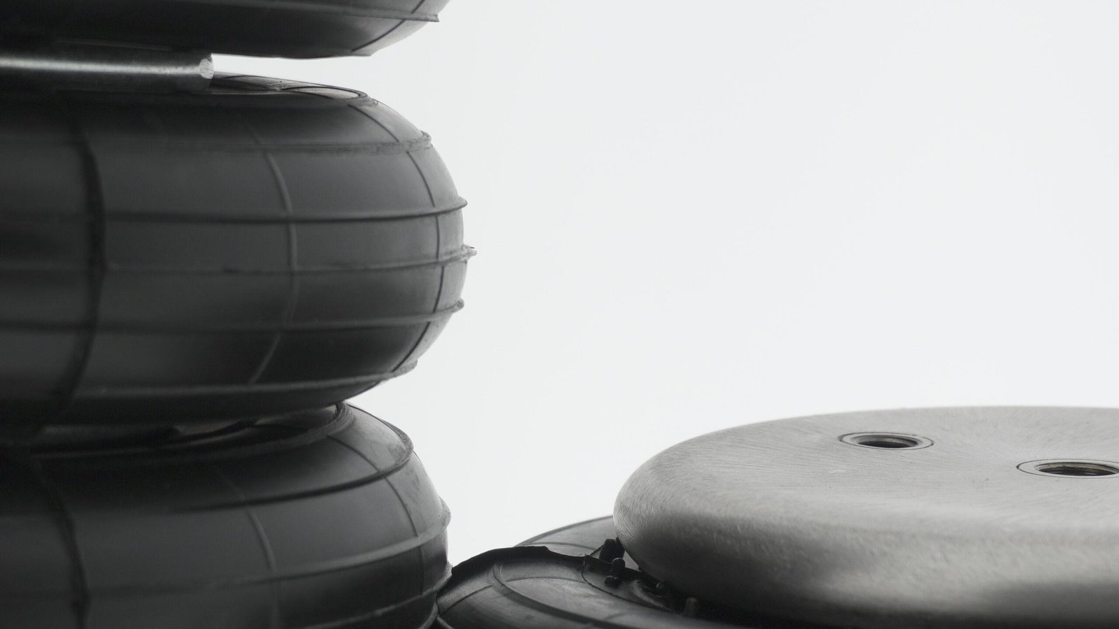 Air springs temperature regulation for enhanced performance - Air Bellows