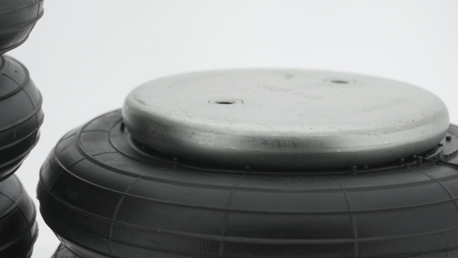 Air Springs Differences: Vehicles vs Industrial Machines - Air Bellows